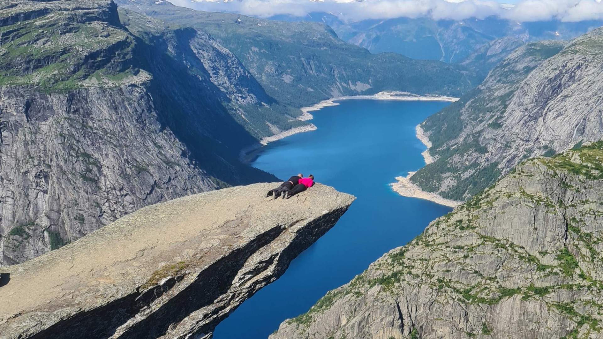 Stavanger: Guided Hike to Trolltunga | Hiking | Stavanger | Norway